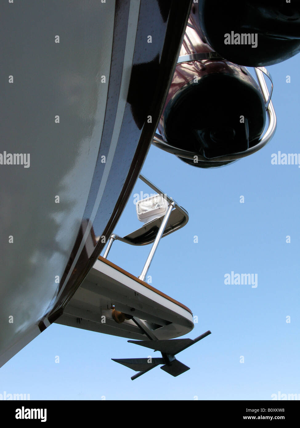 Front end of ship hi-res stock photography and images - Alamy