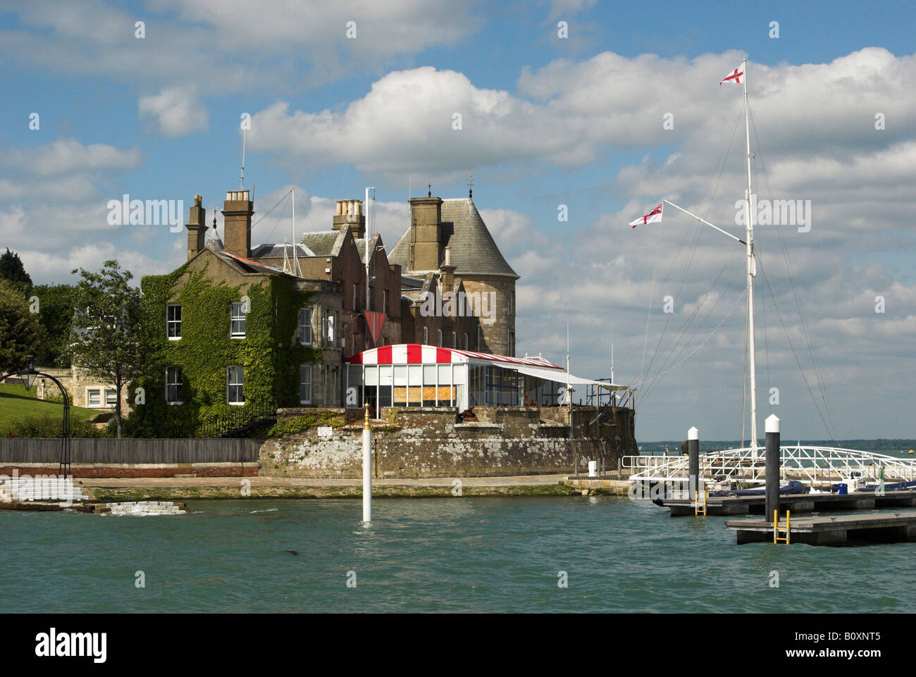 The Royal Yacht Squadron / Cowes castle - Isle of Wight Stock Photo - Alamy