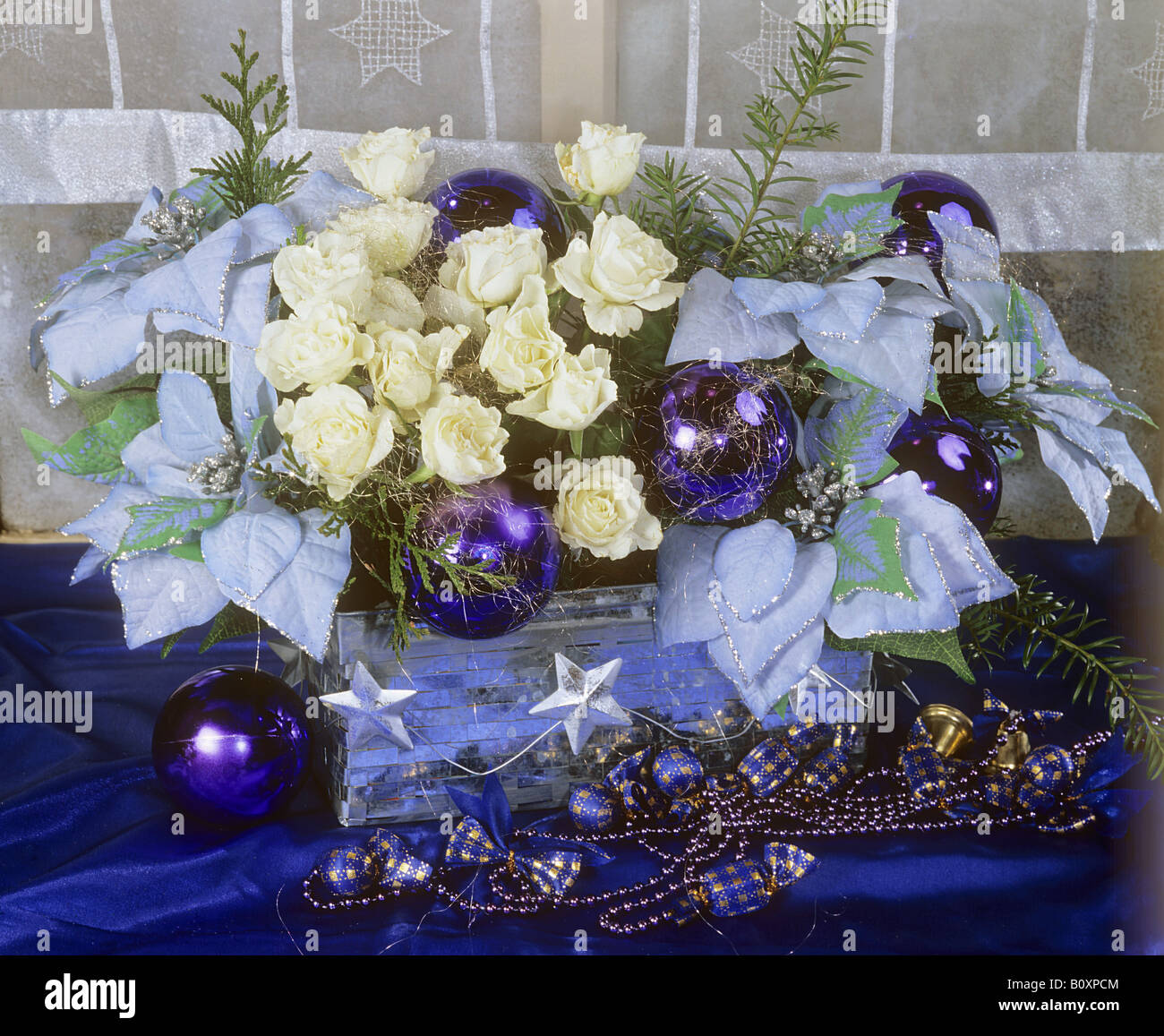 Rose for flower arrangements hi-res stock photography and images - Alamy