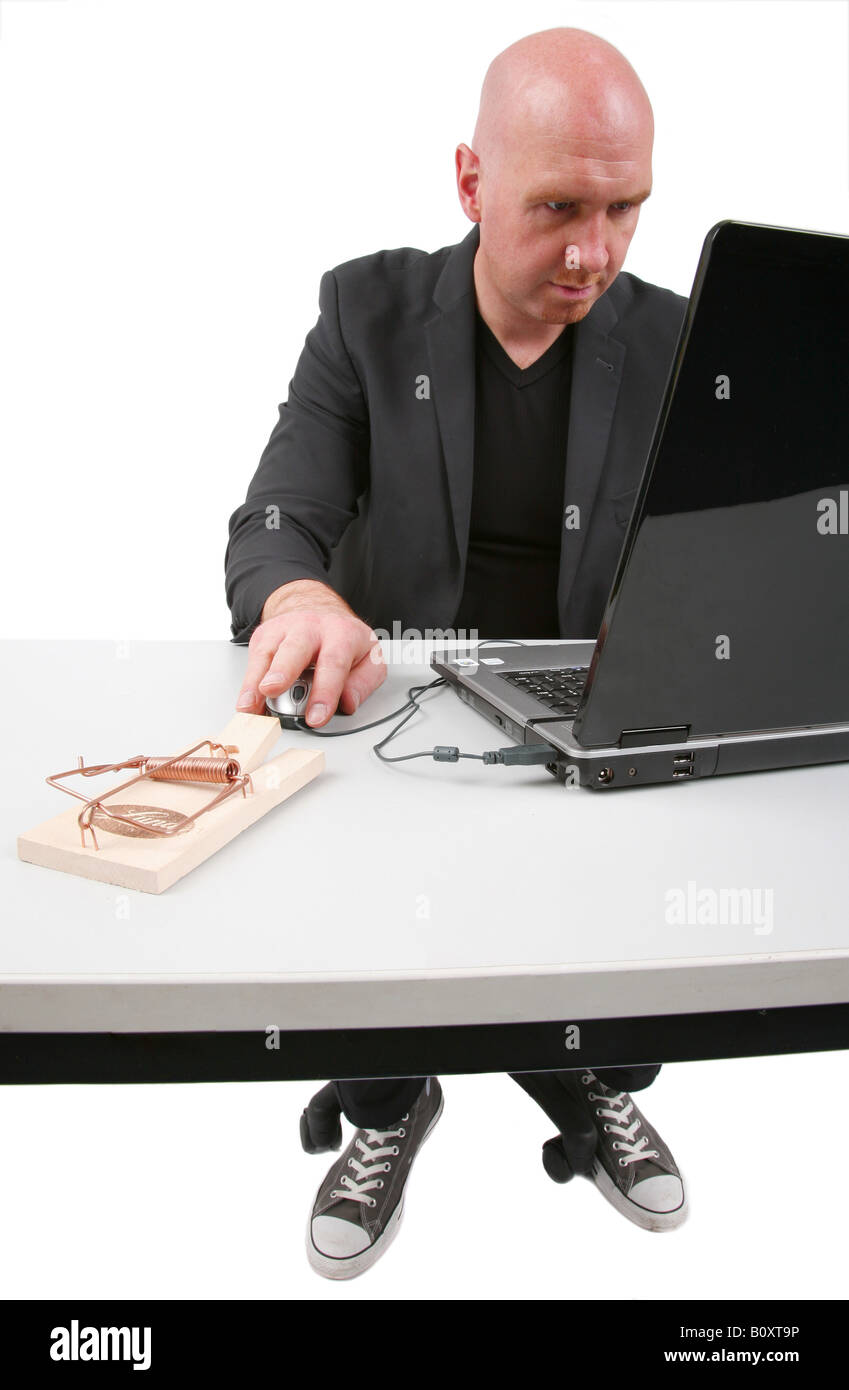 Mousetrap mousetraps mouse trap traps hi-res stock photography and ...