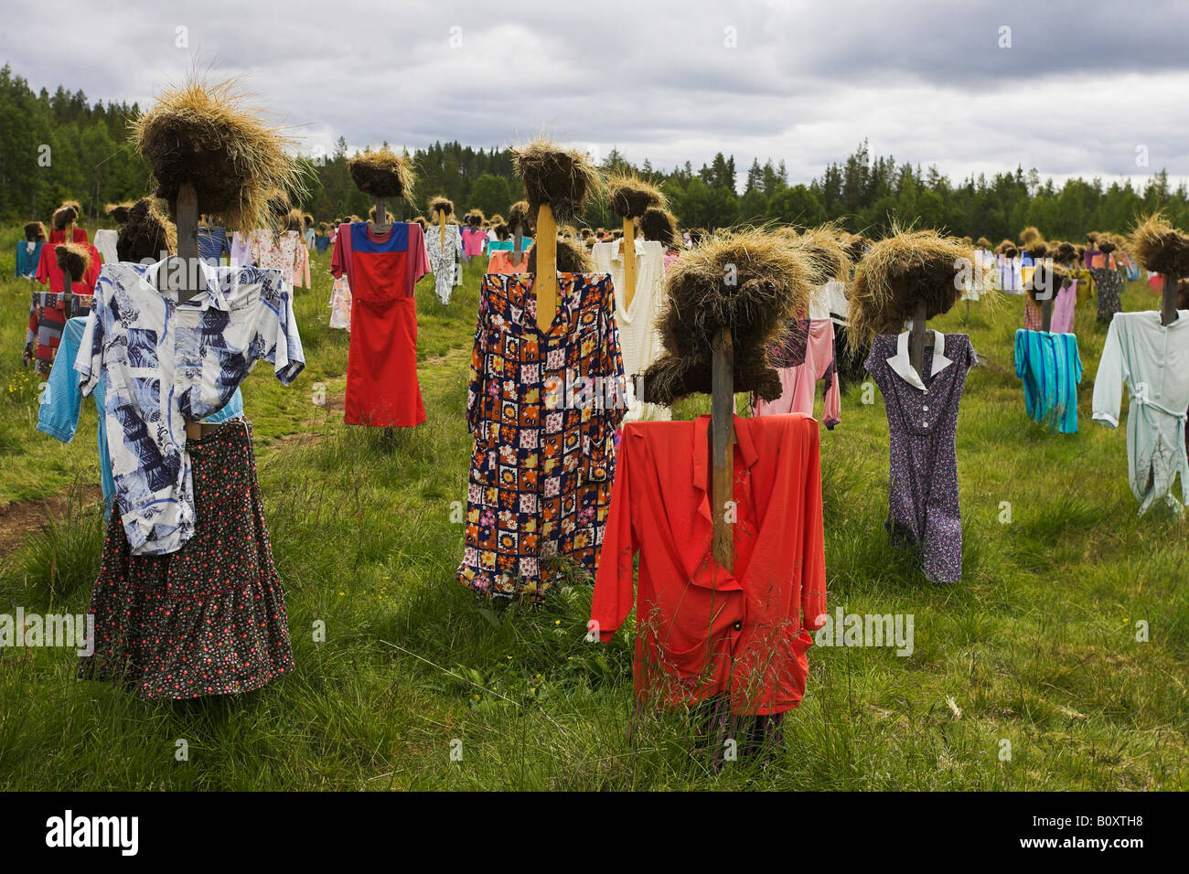 the silent peoples of Kainuu (Reijo Kela), land art, Finland, Oulu ...