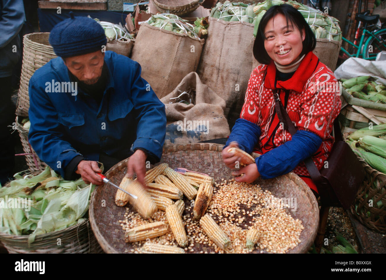 veg stall in Chengdu market, China, Sichuan Stock Photo - Alamy