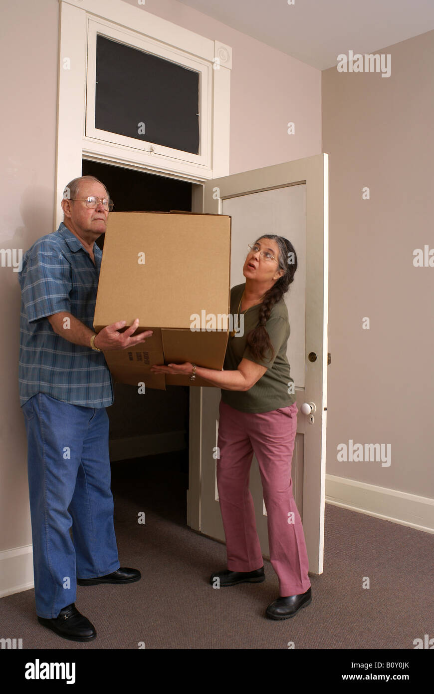 Load sharing hi-res stock photography and images - Alamy