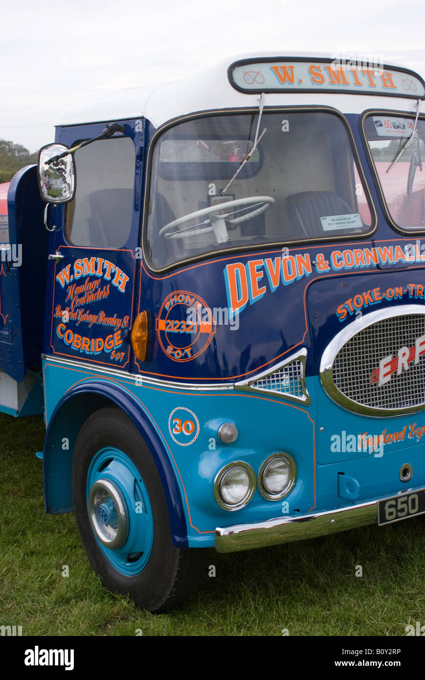 Erf lorry hi-res stock photography and images - Alamy