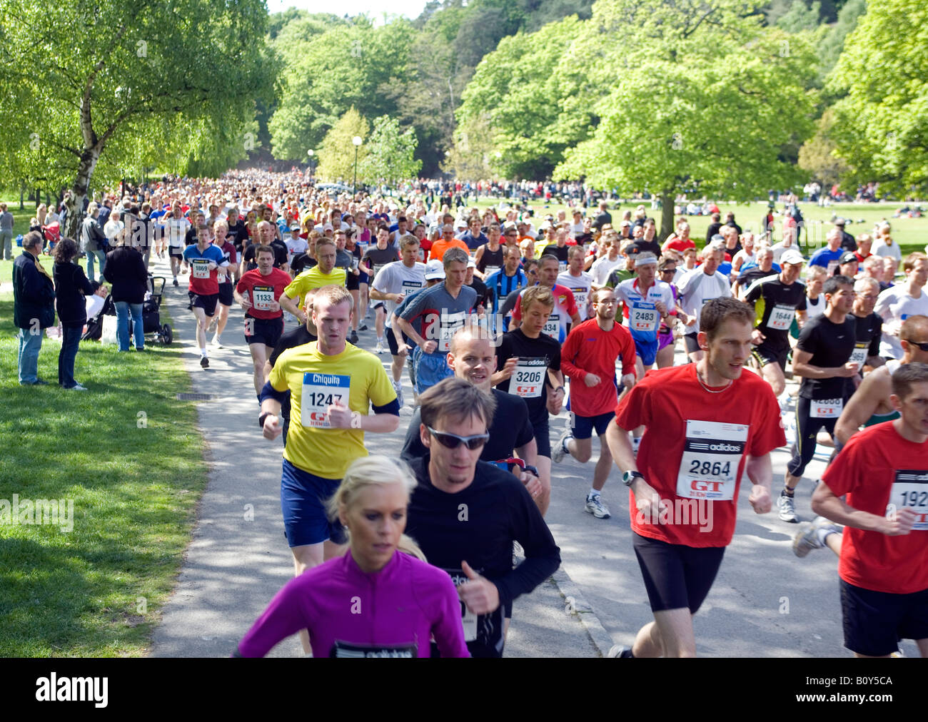 Sport crowds hi-res stock photography and images - Alamy