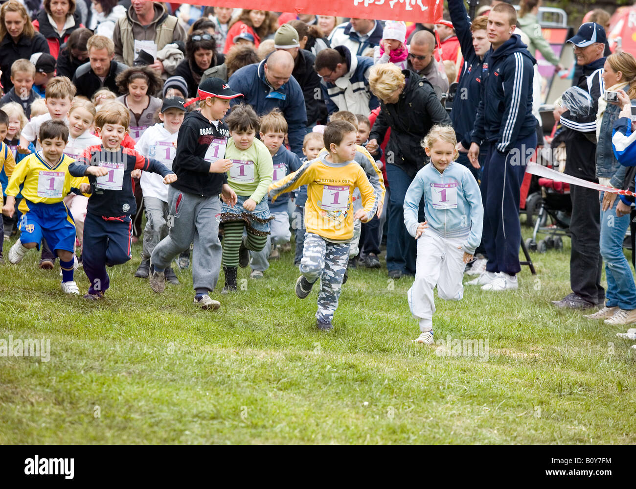 Preschool children up to 6 years of age running a race Stock Photo - Alamy