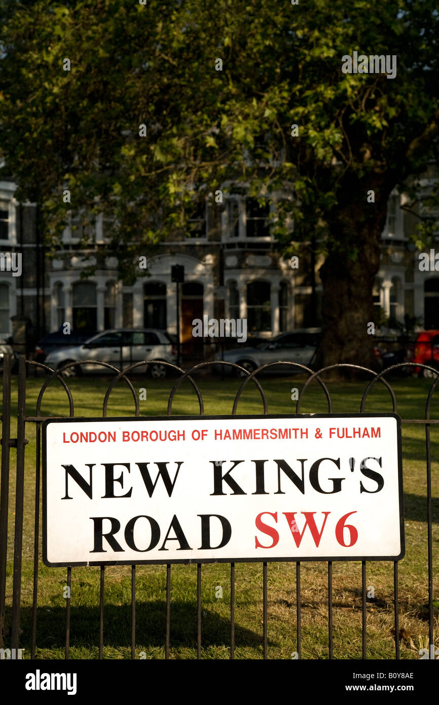 New King’s Road Sign, London Stock Photo - Alamy