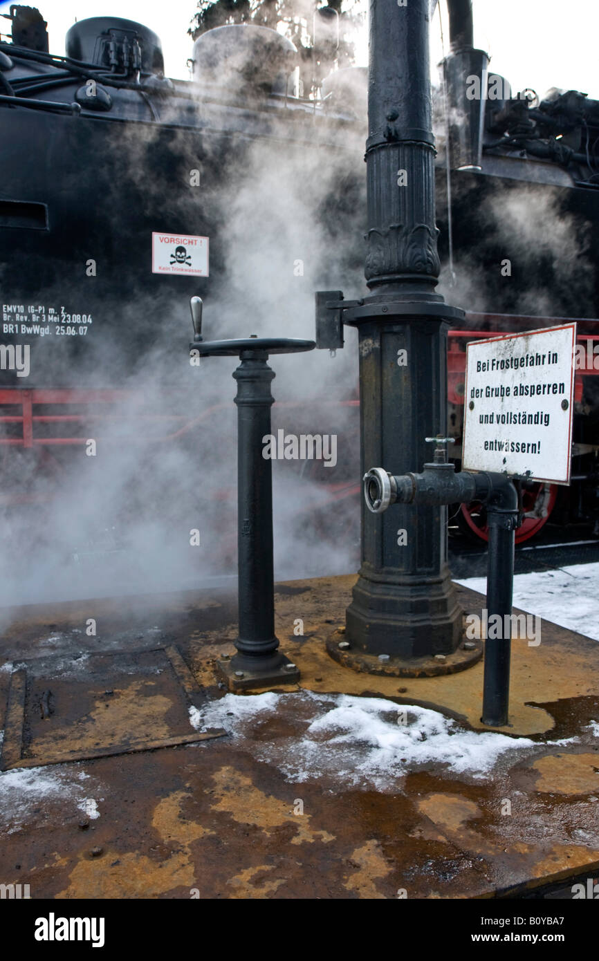 Water for steam locomotive hi-res stock photography and images - Alamy