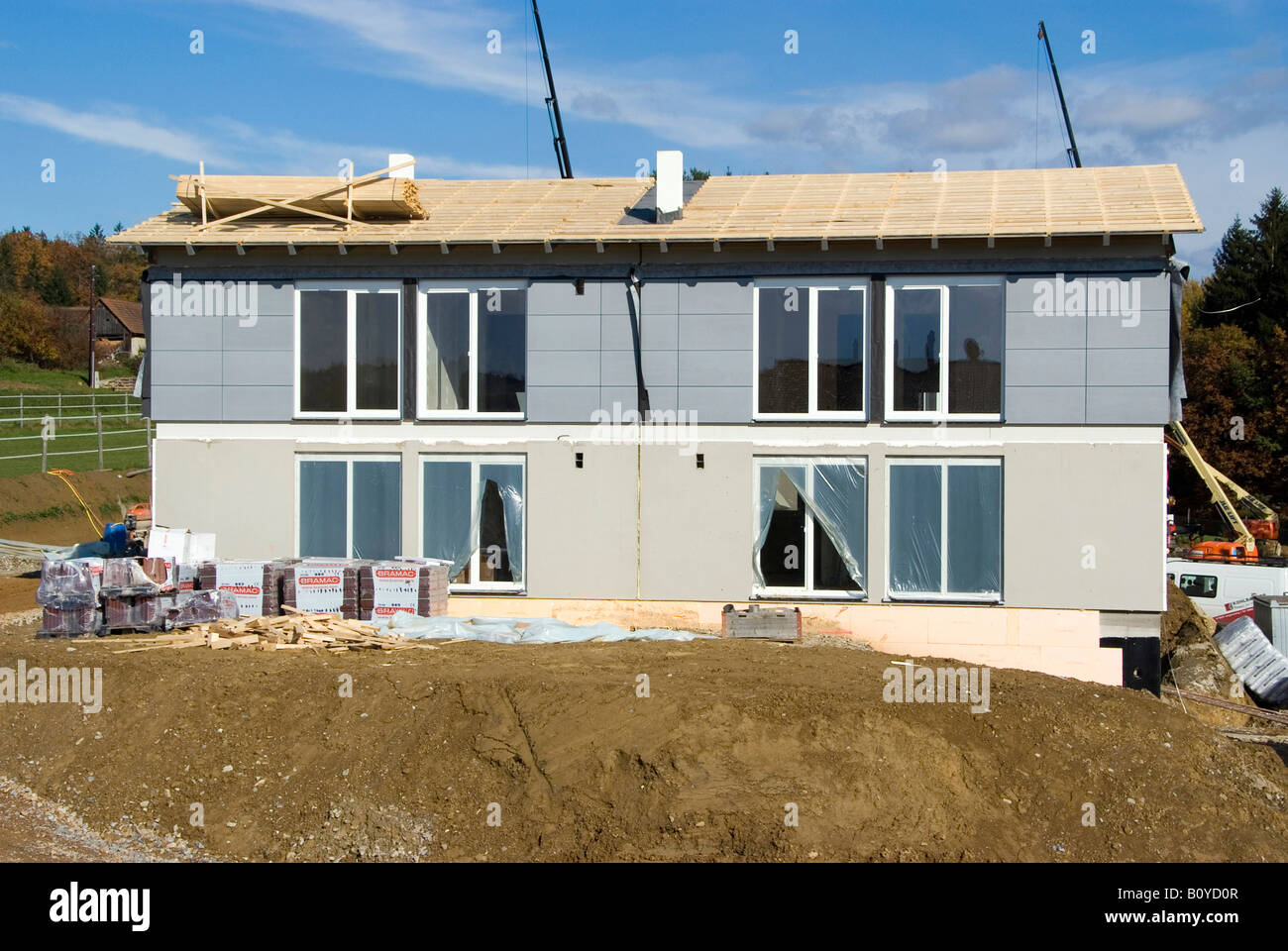 building lot prefabricated house Stock Photo - Alamy