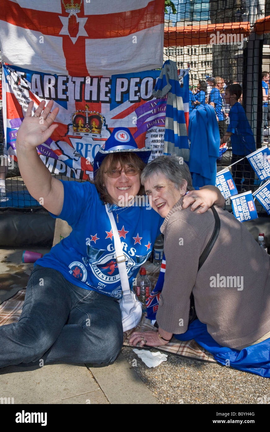 Glasgow Rangers fans in Manchester for the UEFA Cup Final Rangers 0 ...