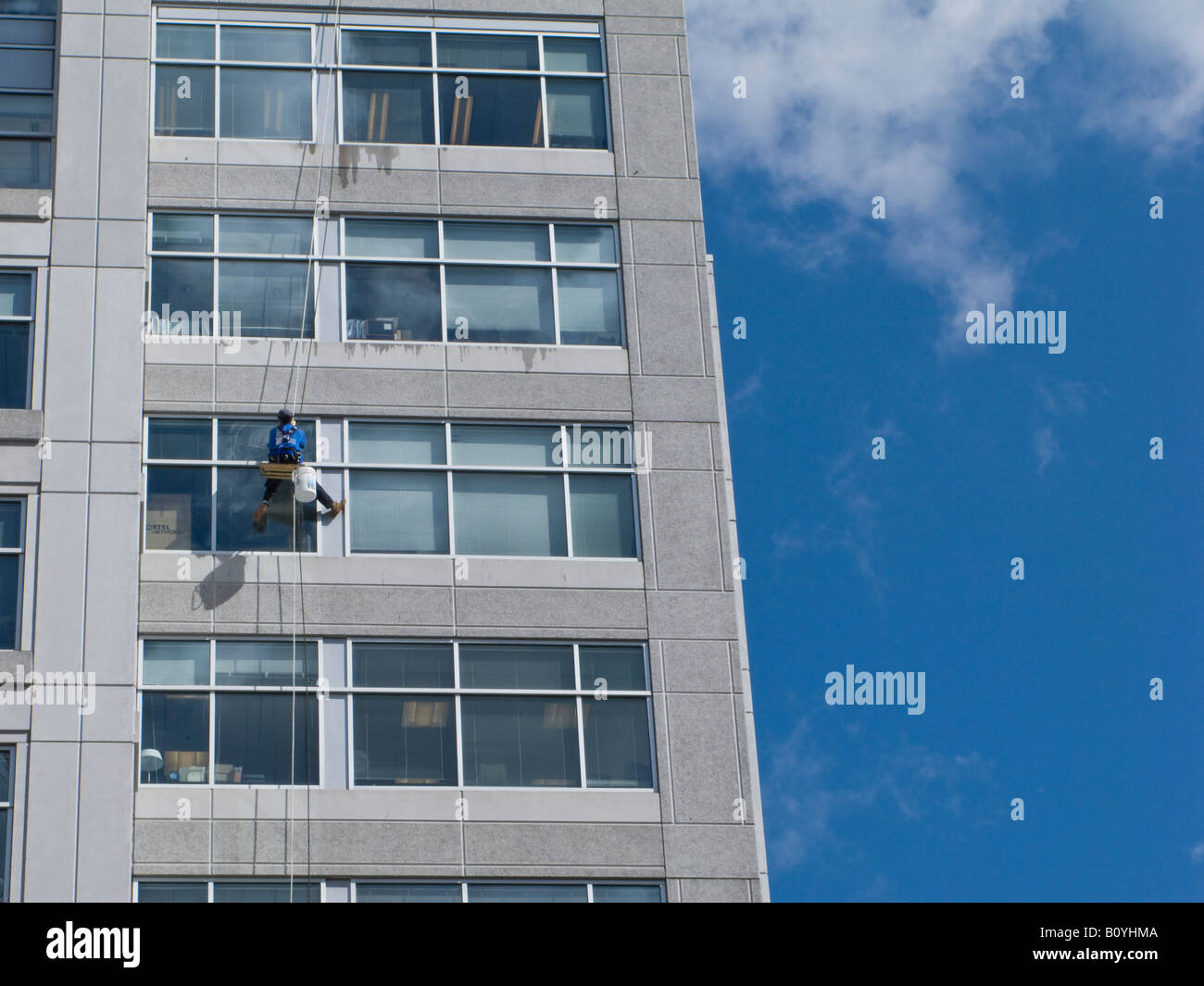 Washing building exterior hi-res stock photography and images - Alamy