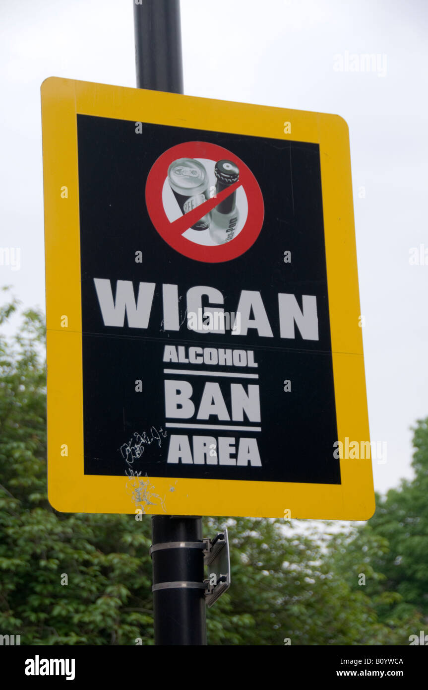 Alcohol ban hi-res stock photography and images - Alamy