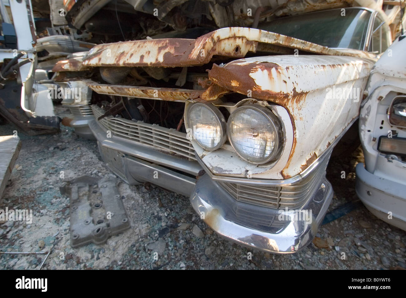 Dent salvage hi-res stock photography and images - Alamy