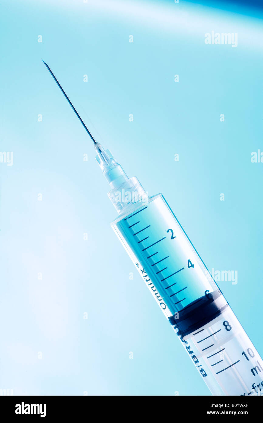 Medical syringe, close up Stock Photo - Alamy