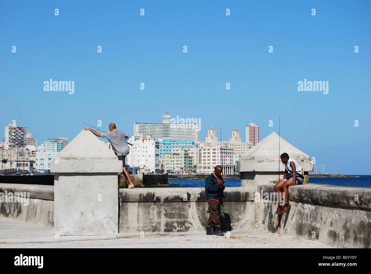 Malecon wall hi-res stock photography and images - Alamy