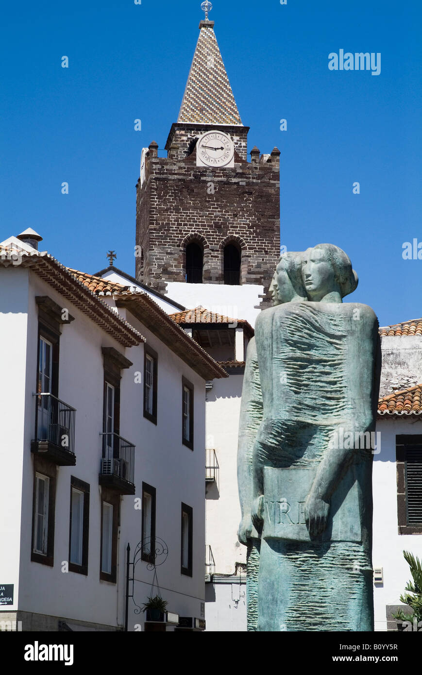 dh Capela de Santo Antonio FUNCHAL MADEIRA Legislative Assembly Statue ...