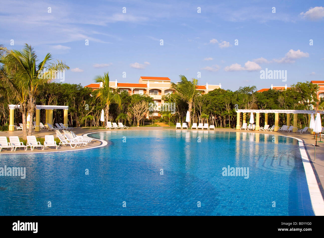 Tropical beach summer sea Cut Out Stock Images & Pictures - Alamy