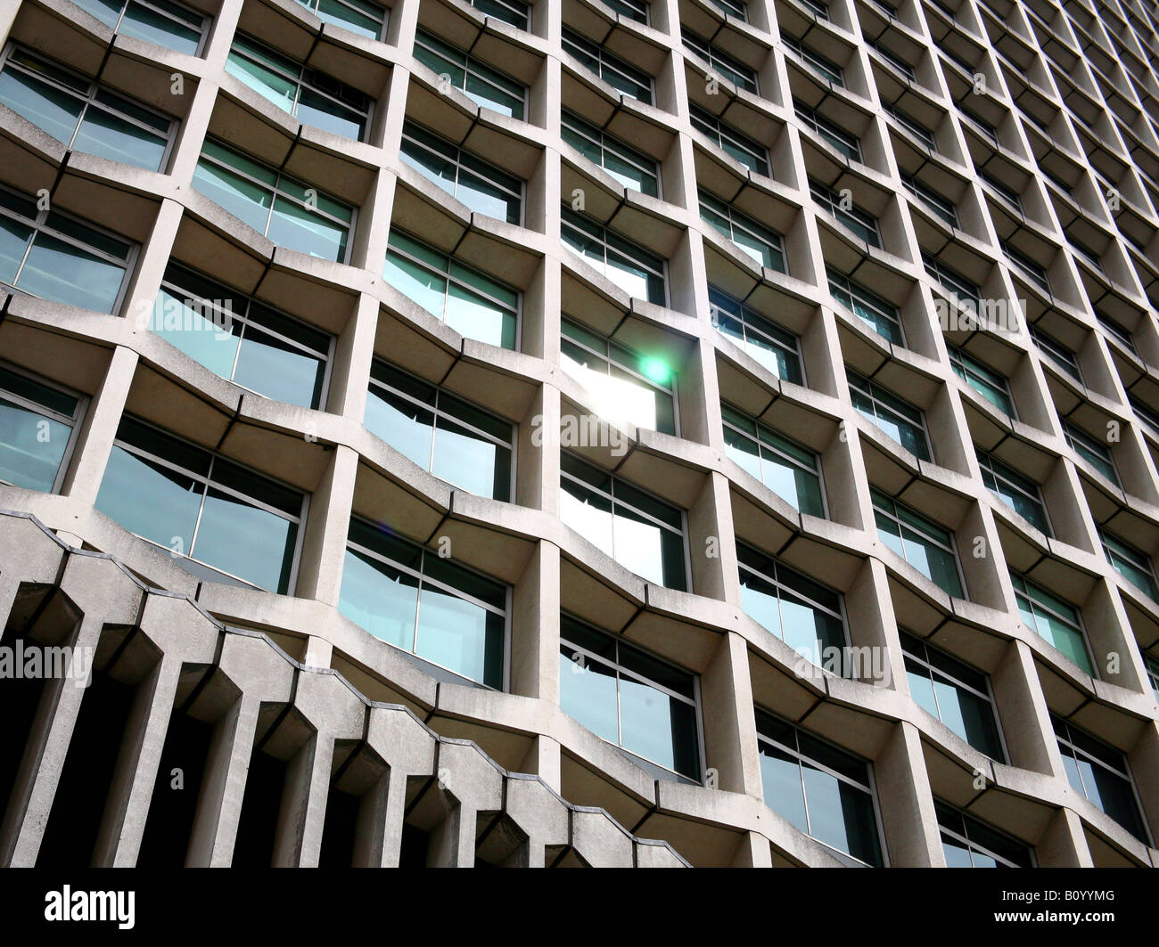 Centre point skyscraper hi-res stock photography and images - Alamy