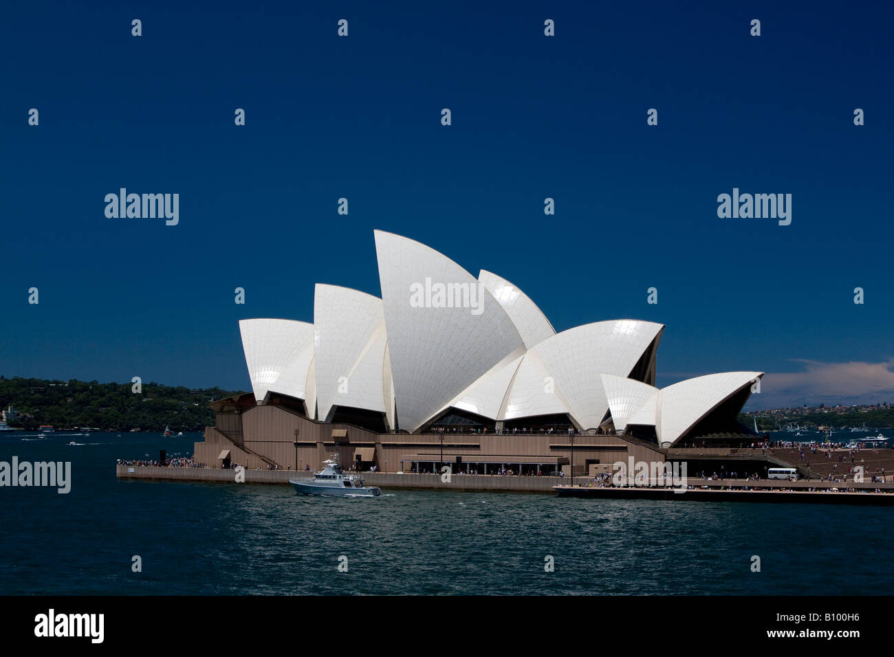 blue sky over sydney opera house Stock Photo - Alamy