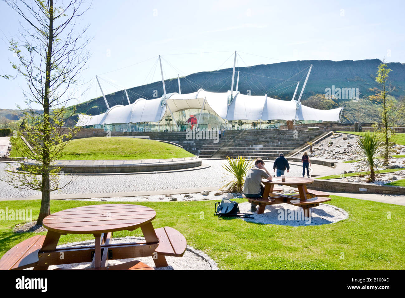 Dynamic earth centre edinburgh hi-res stock photography and images - Alamy