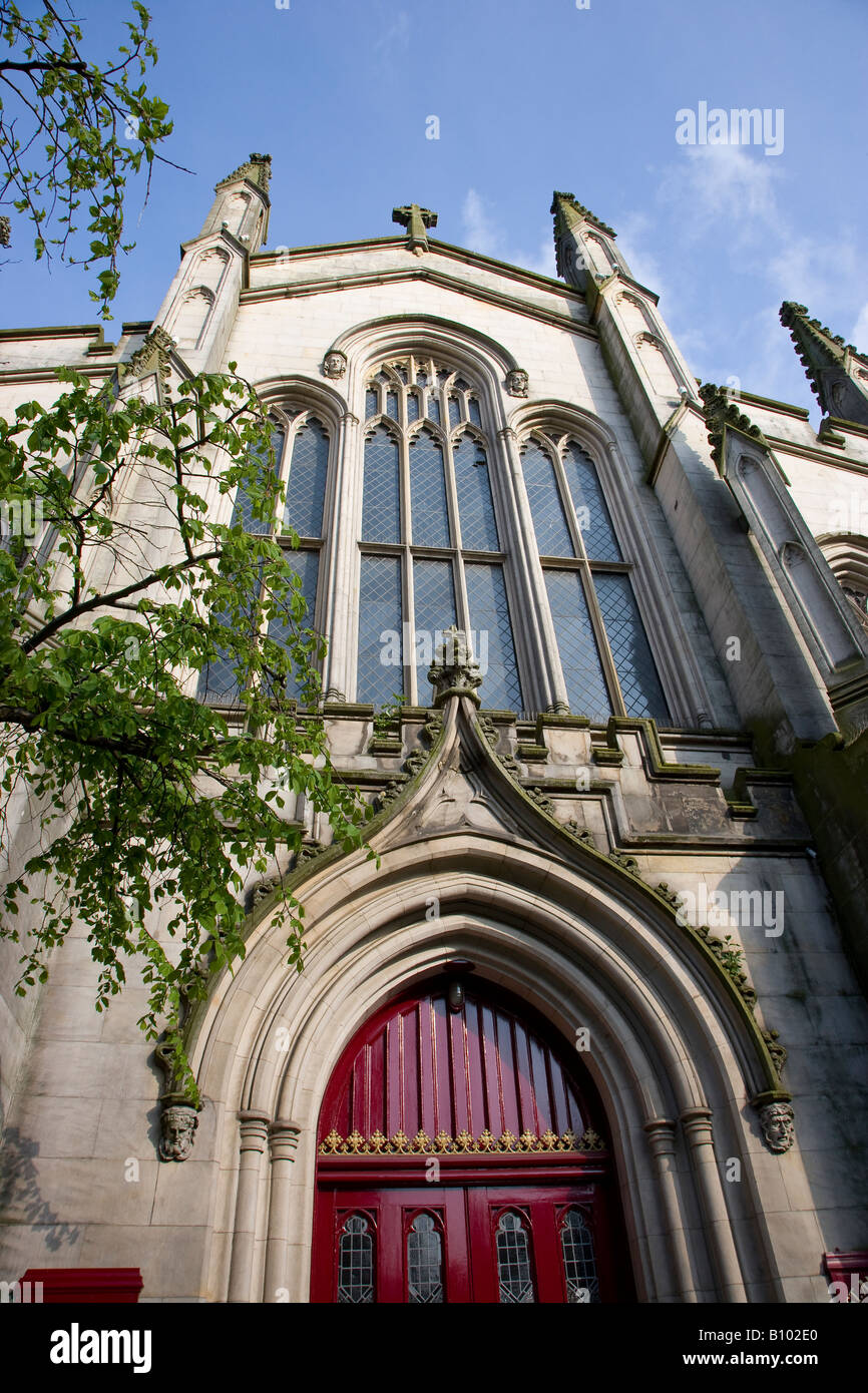 Scottish church exterior hi-res stock photography and images - Alamy