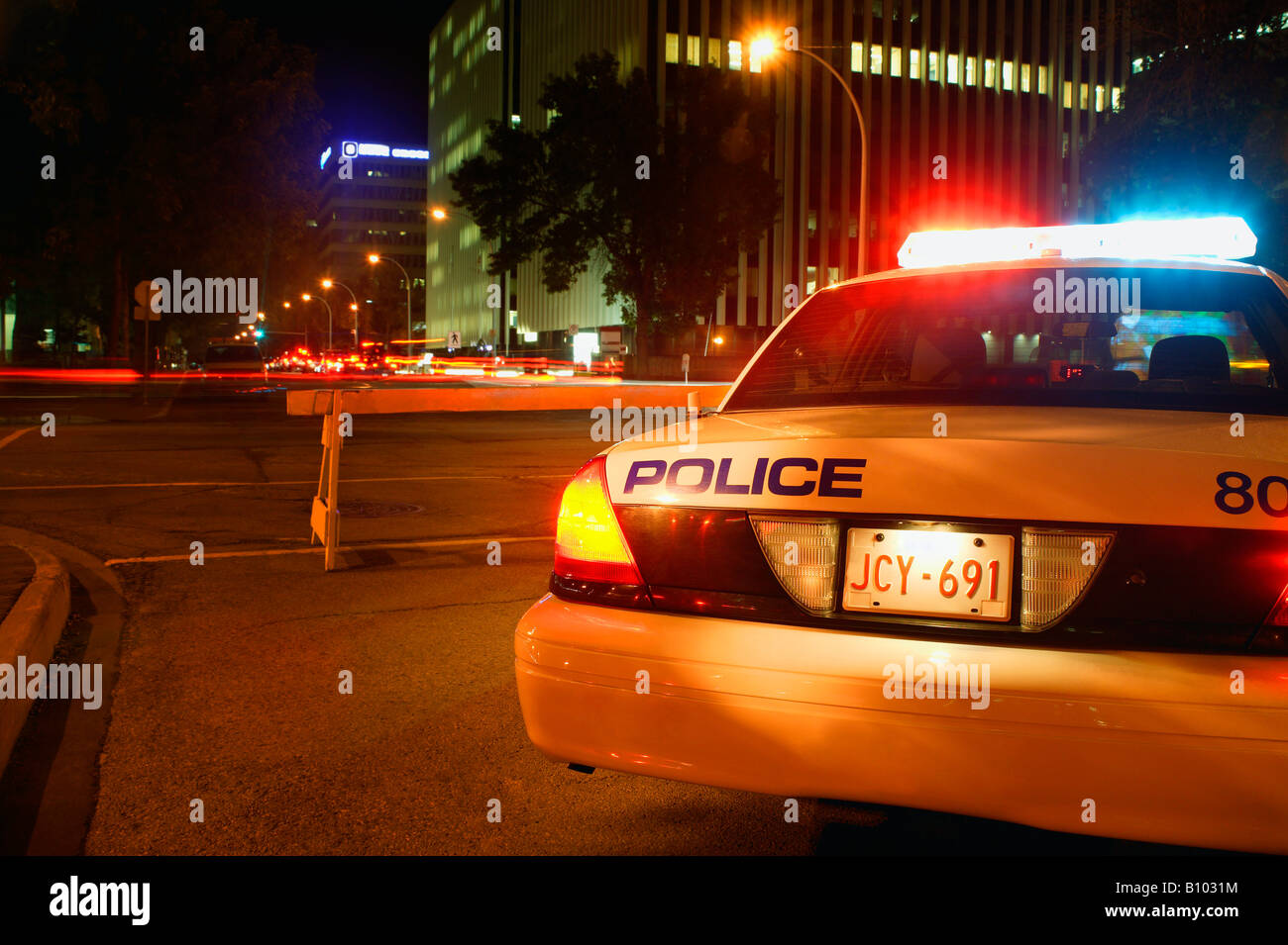 Police car night back hi-res stock photography and images - Alamy