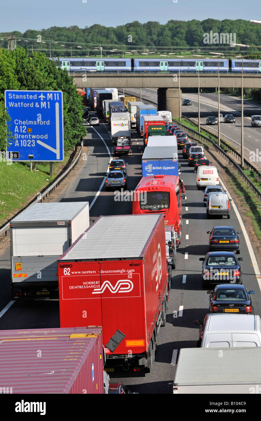 Train traffic uk hi-res stock photography and images - Alamy