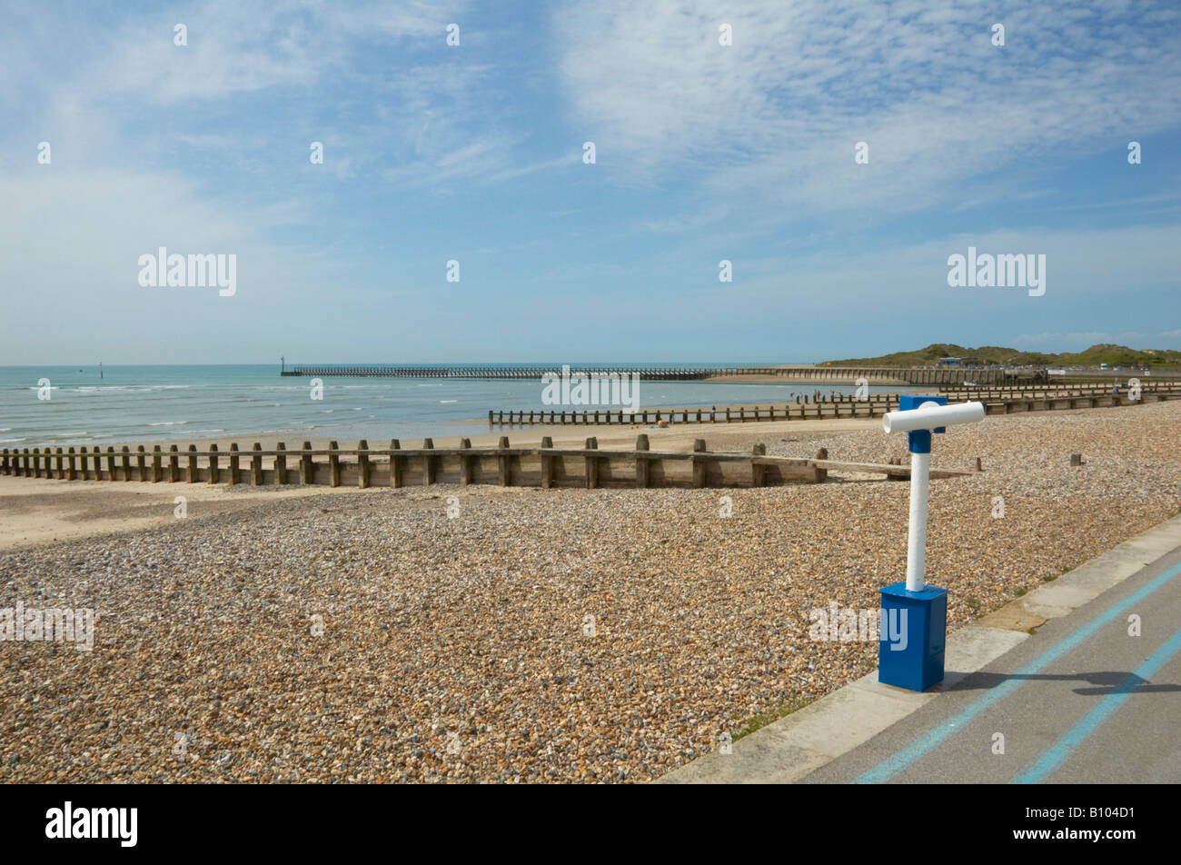 Littlehampton seaside resort hi-res stock photography and images - Alamy
