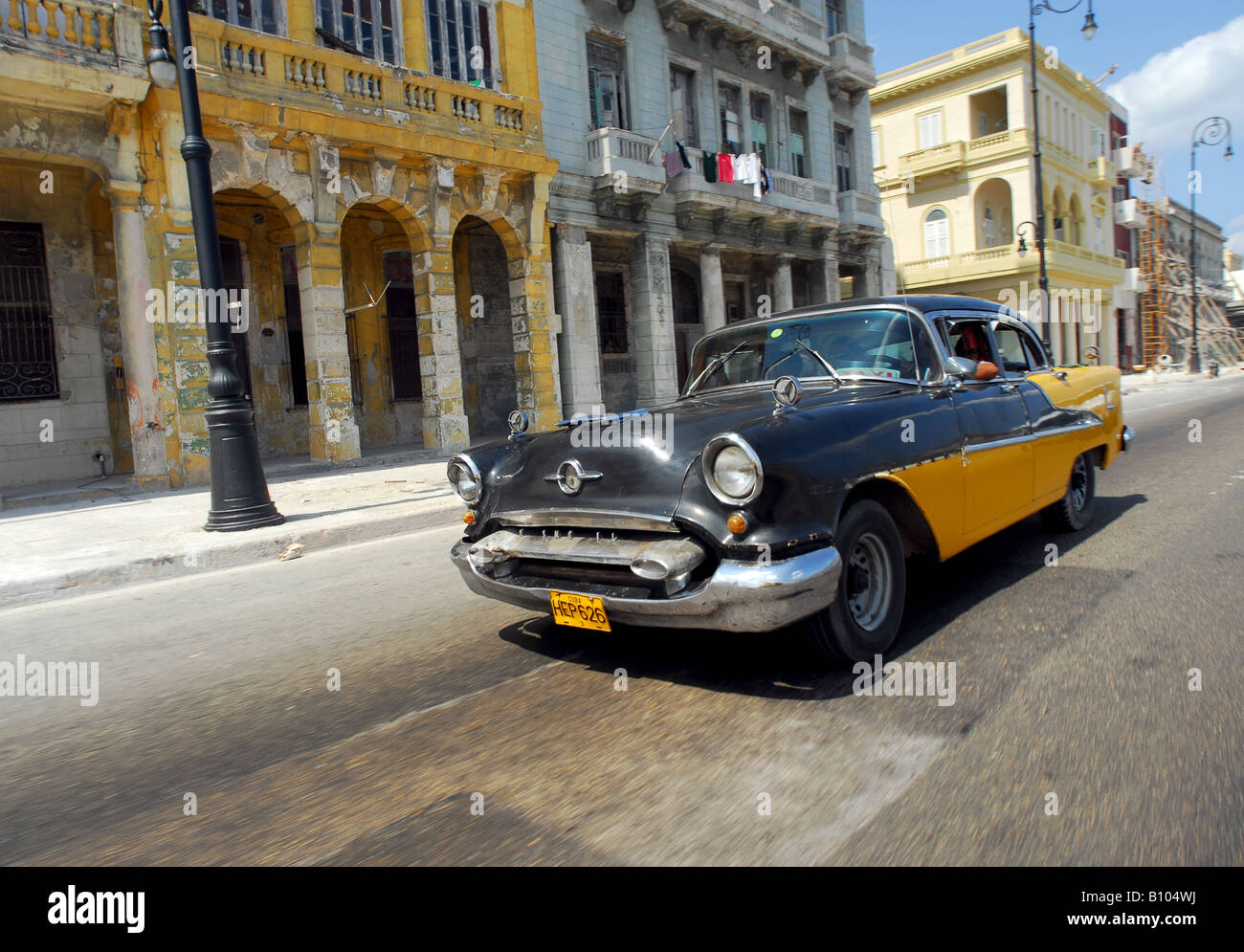 Driving oldsmobile hi-res stock photography and images - Alamy