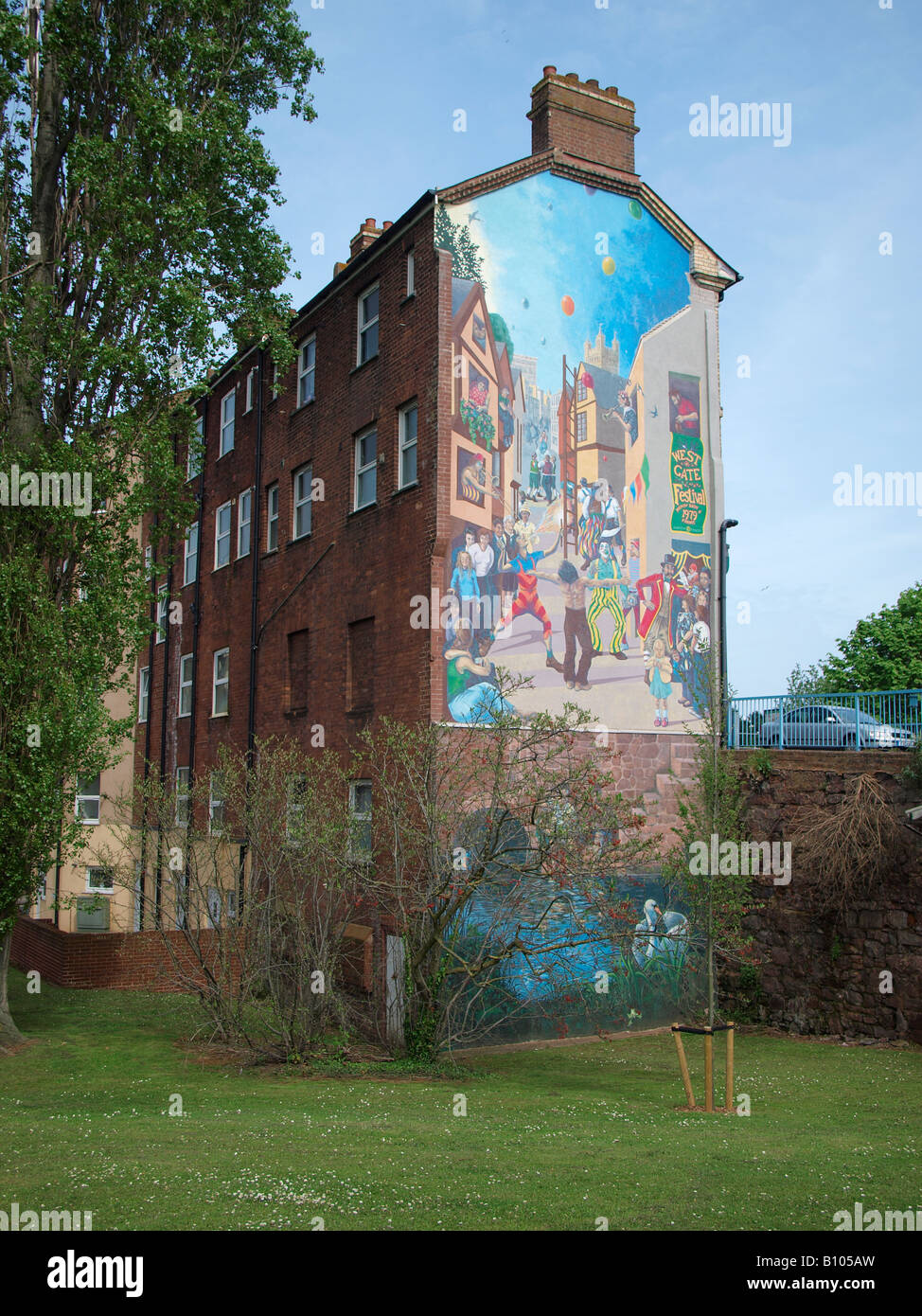 Mural on end terrace hi-res stock photography and images - Alamy