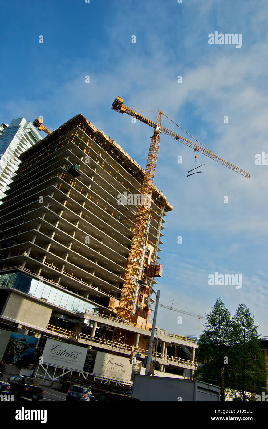 High top tower crane hi-res stock photography and images - Alamy