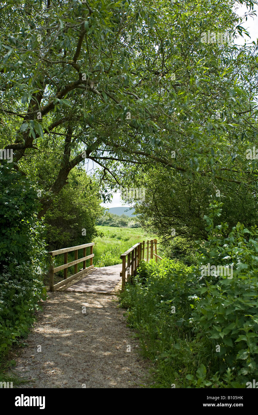 English footbridge hi-res stock photography and images - Alamy