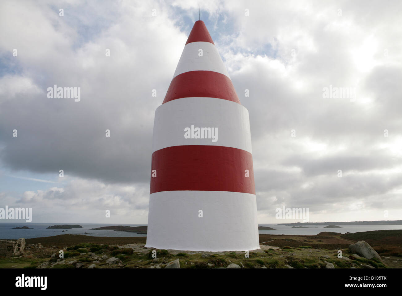 Red daymark hi-res stock photography and images - Alamy