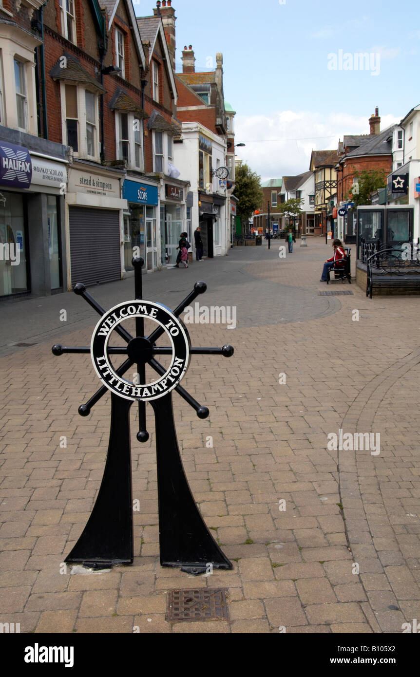 Littlehampton Town Centre Stock Photo - Alamy