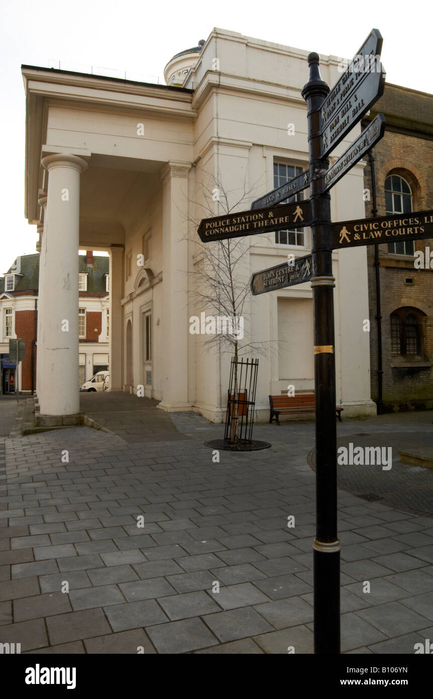 Worthing sussex street hi-res stock photography and images - Alamy