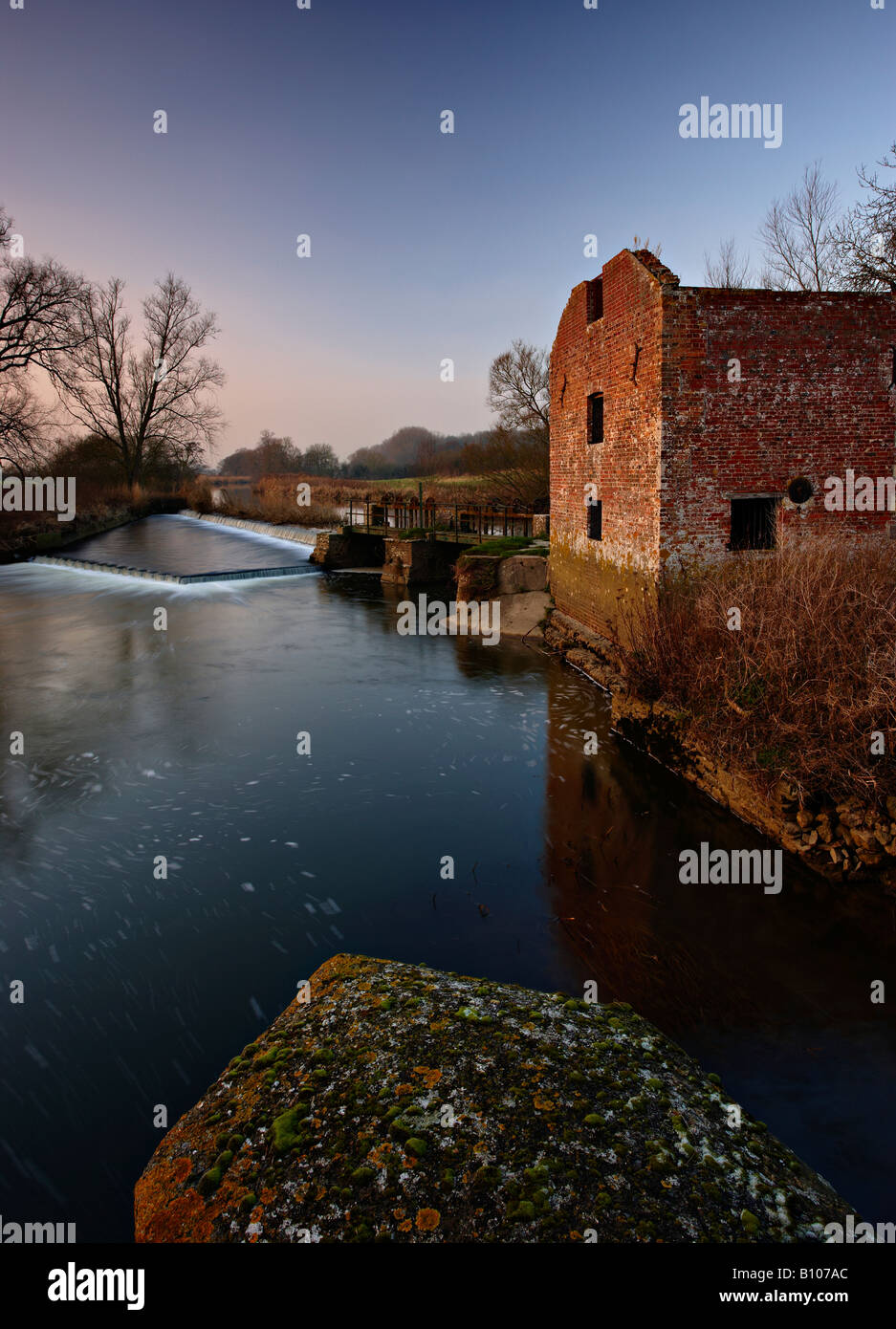 Cutt mill dorset hi-res stock photography and images - Alamy
