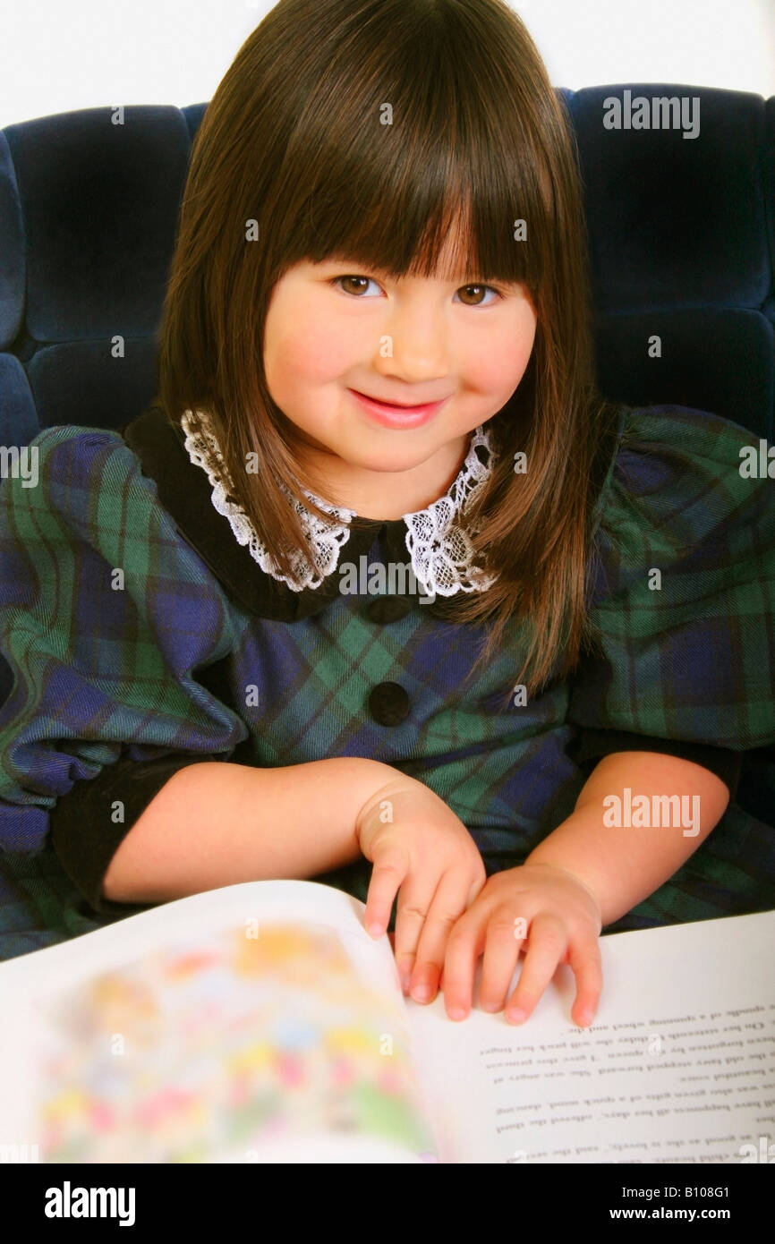 Telling a fairy tale hi-res stock photography and images - Alamy