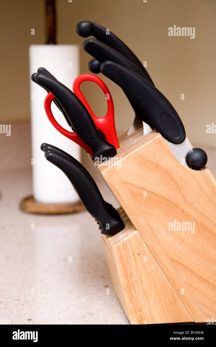 Kitchen Knives in Knife Block Stock Photo - Alamy