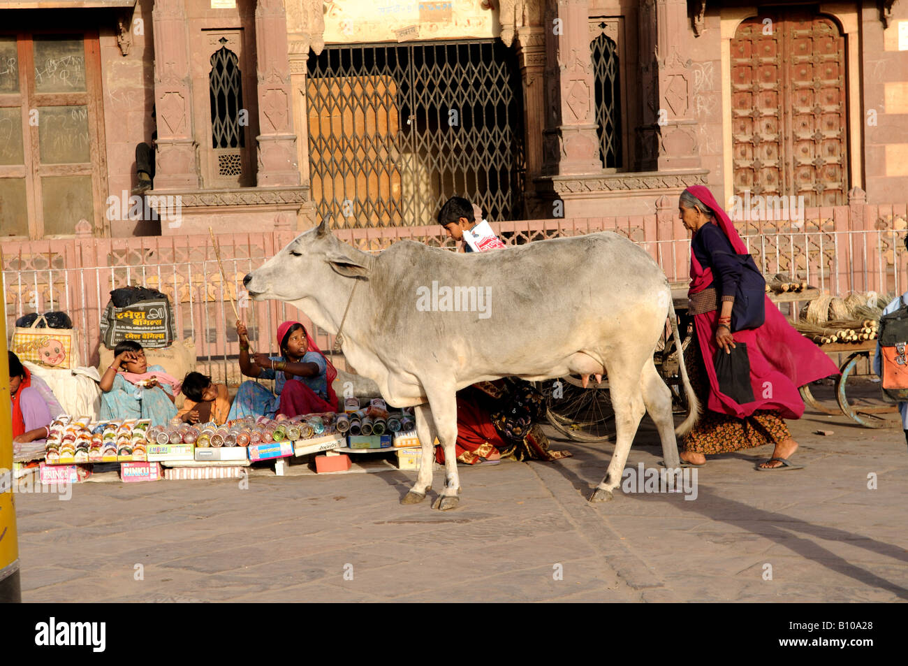 Street scene in India Stock Photo - Alamy