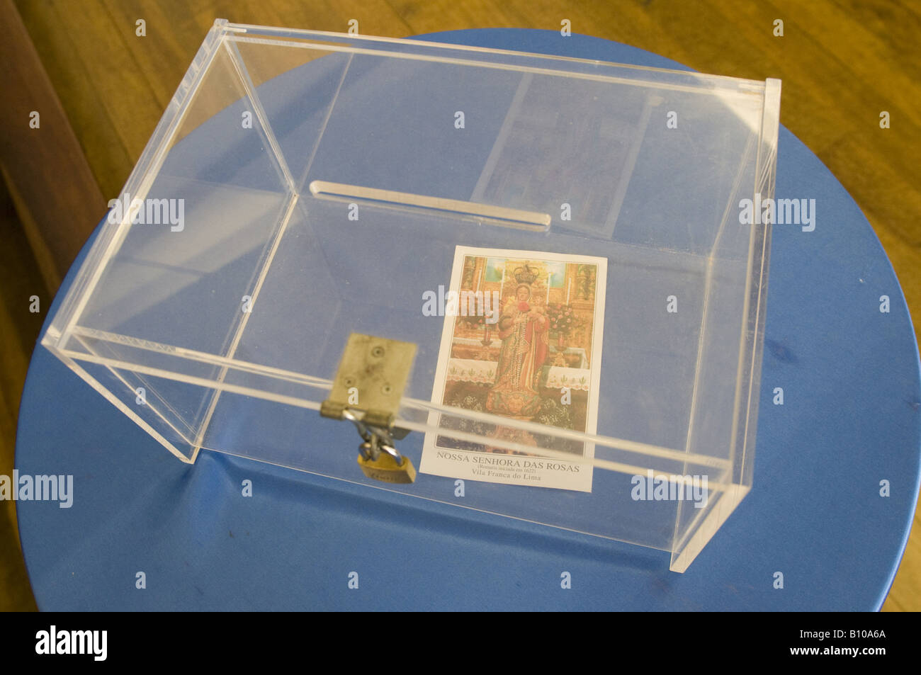 Money collection box in church hi-res stock photography and images - Alamy