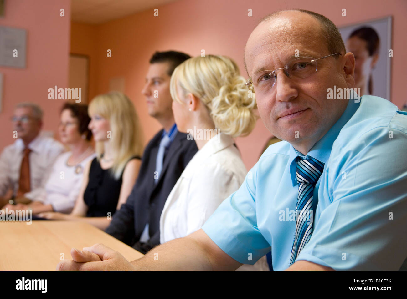 Quiet colleague office hi-res stock photography and images - Alamy