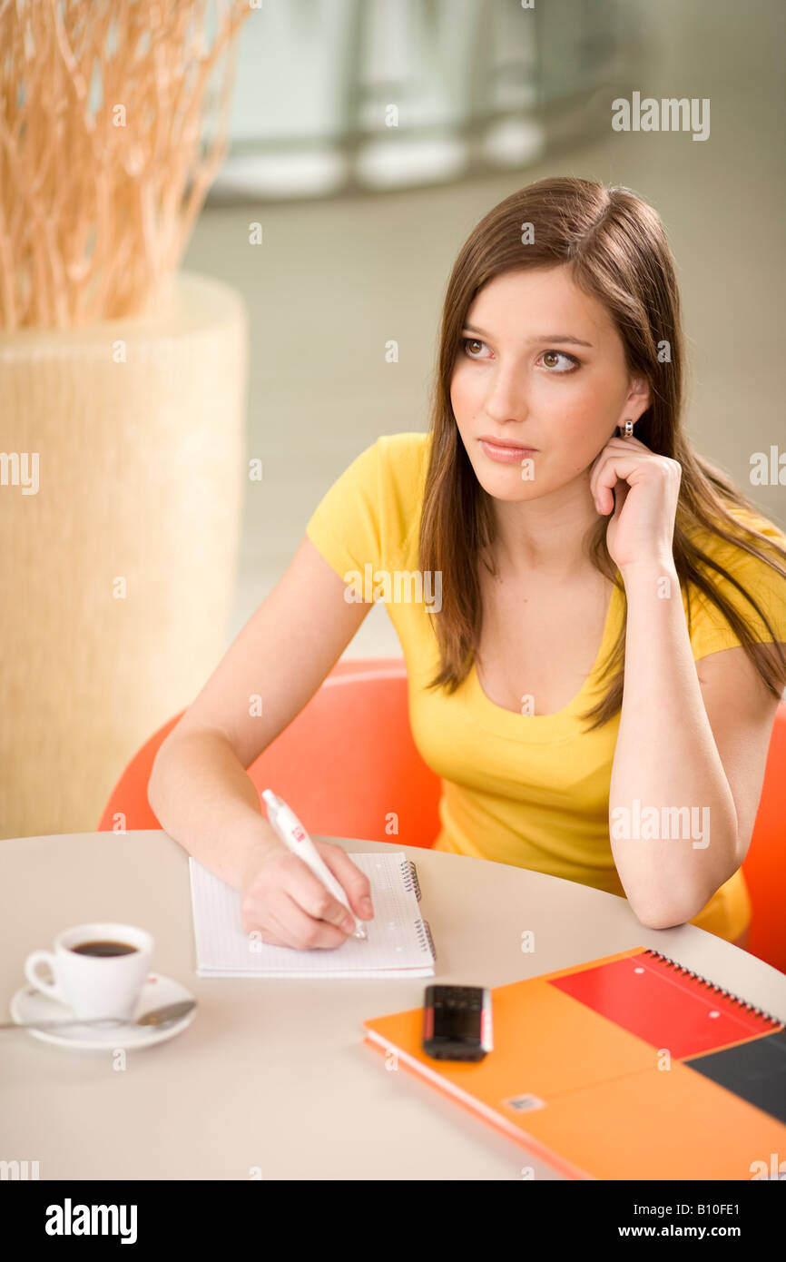 Writing tables hi-res stock photography and images - Alamy