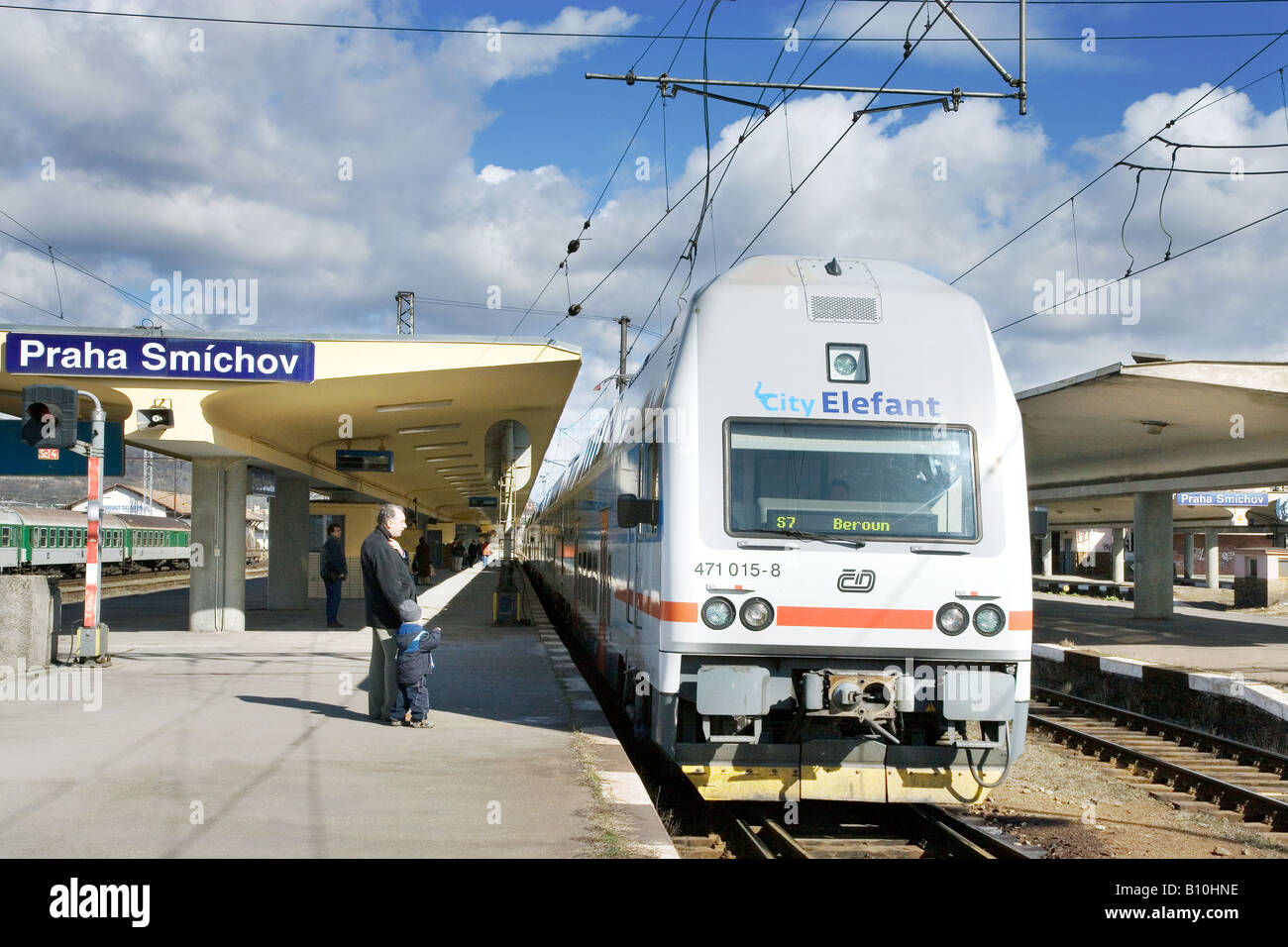 Elefant train hi-res stock photography and images - Alamy