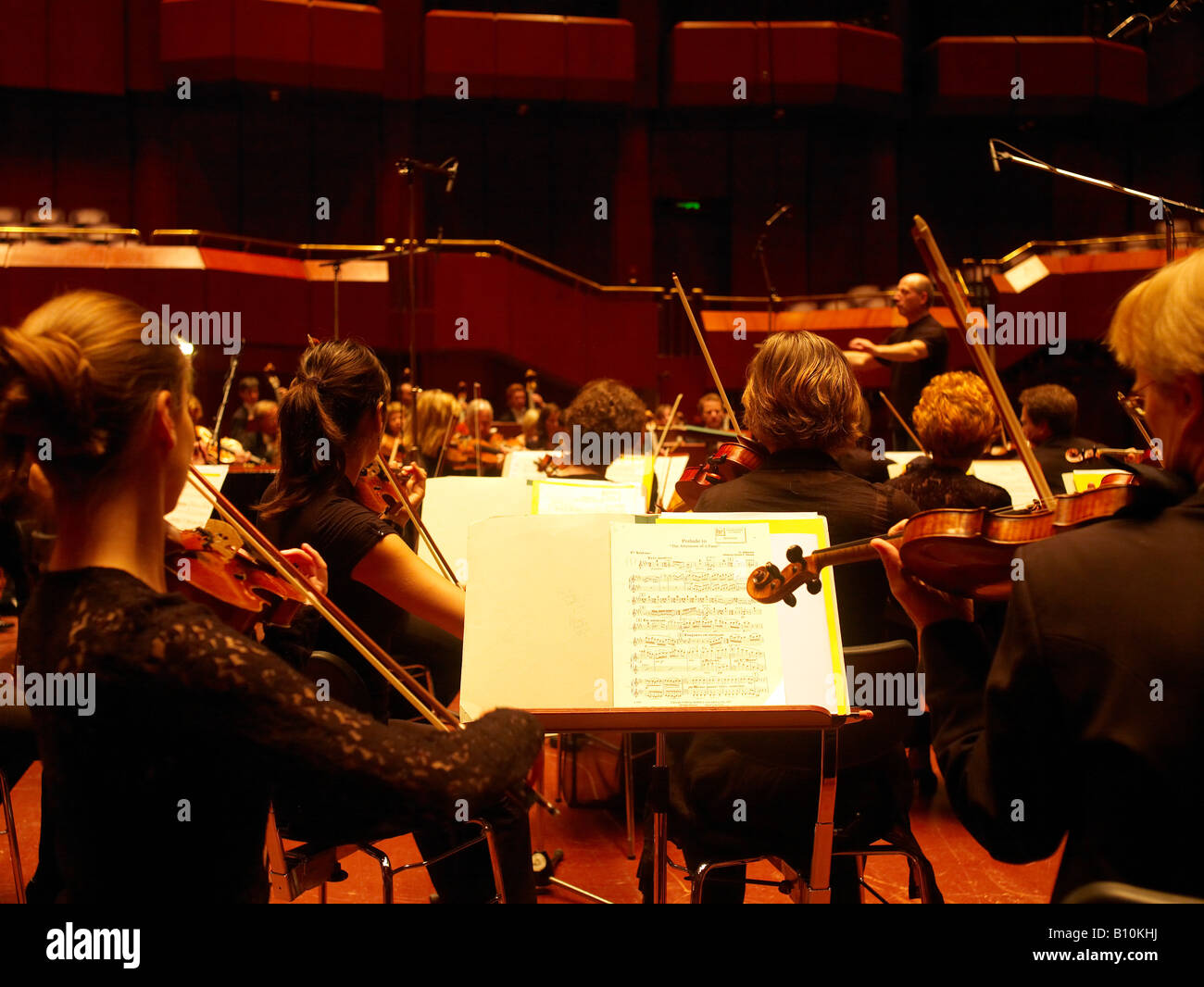 Opera analysis hi-res stock photography and images - Alamy