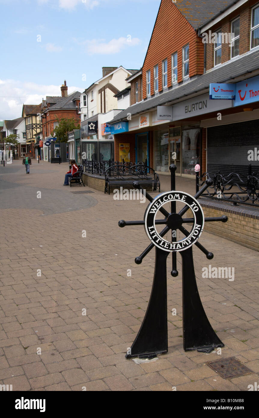 Littlehampton Town Centre Stock Photo - Alamy