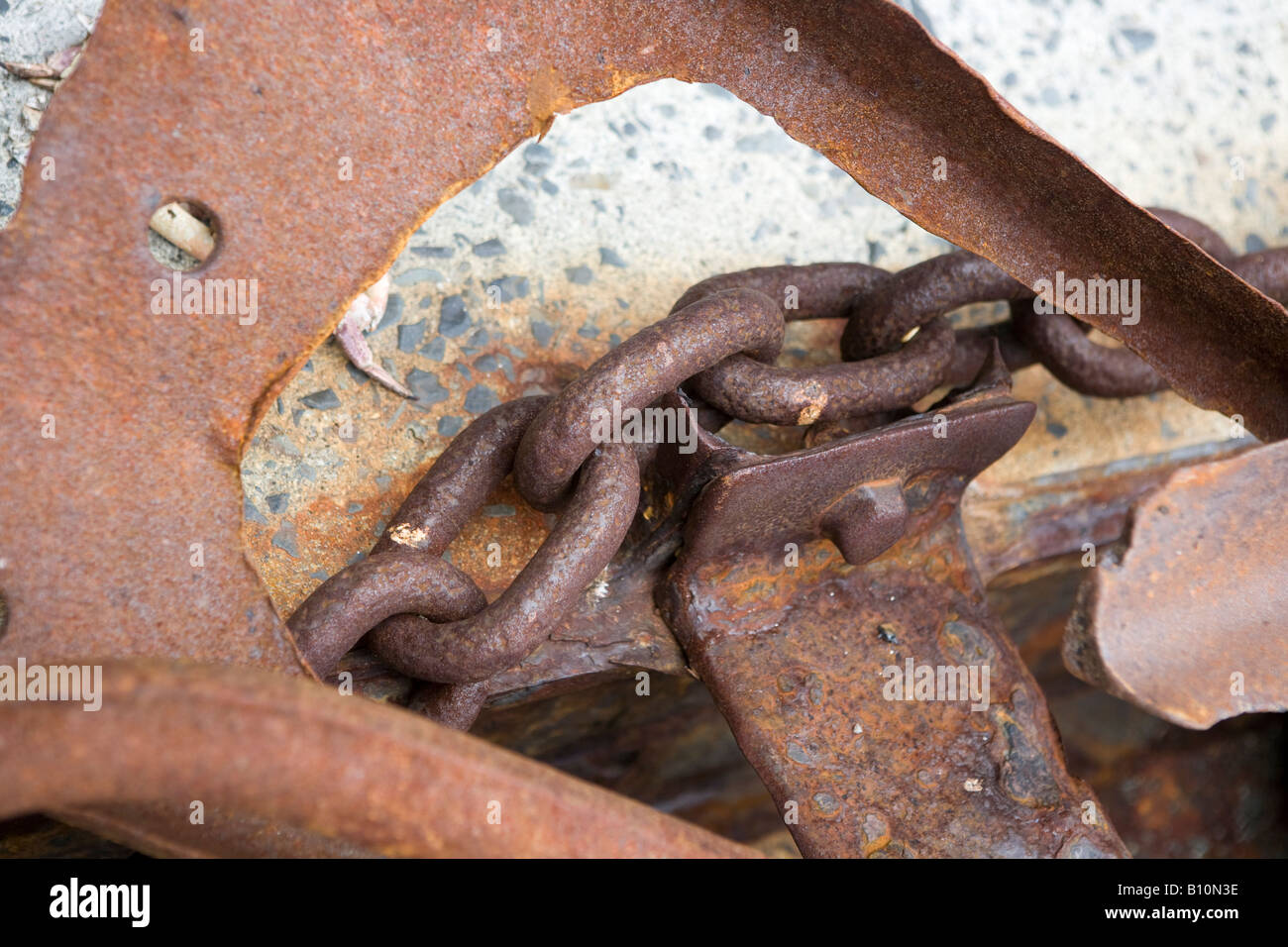 Rusty chain metal links Stock Photo - Alamy