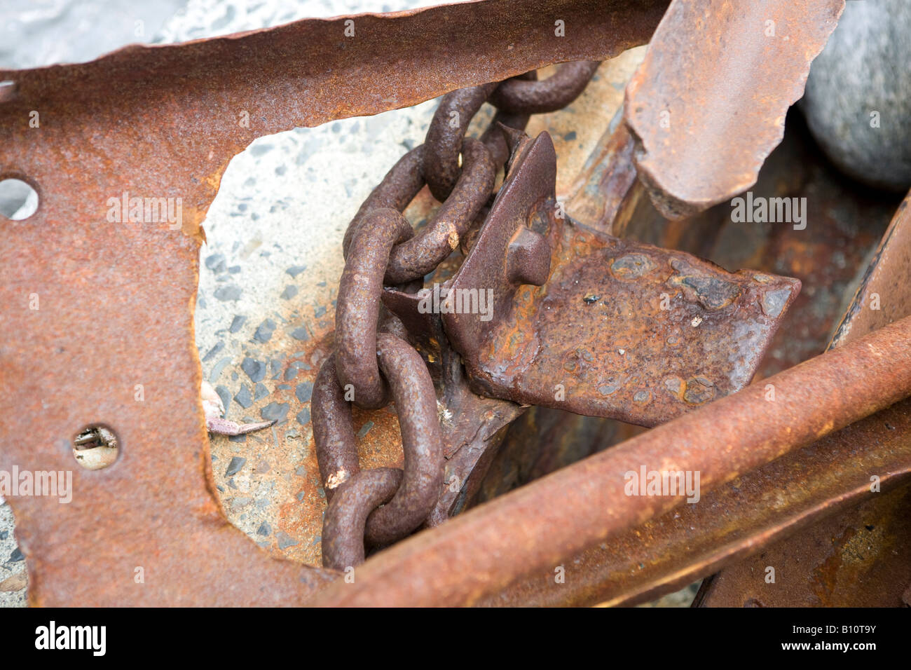 Rusty chain metal links strong iron Stock Photo - Alamy