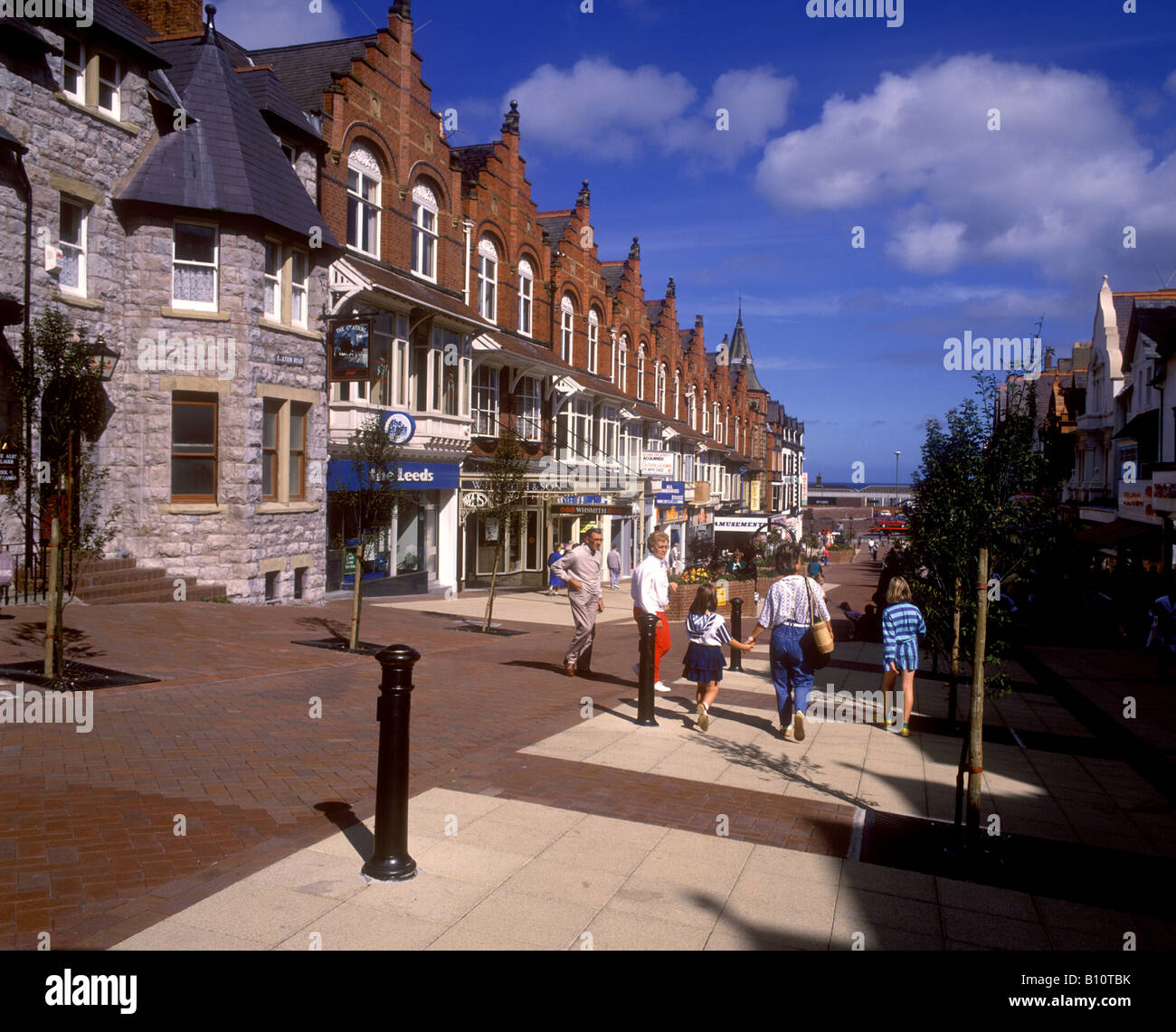 Colwyn Bay - Town centre Stock Photo - Alamy