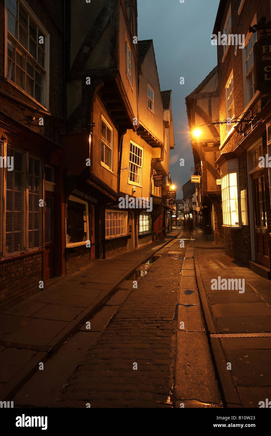 The medieval narrow street of the Shambles and Little Shambles York ...