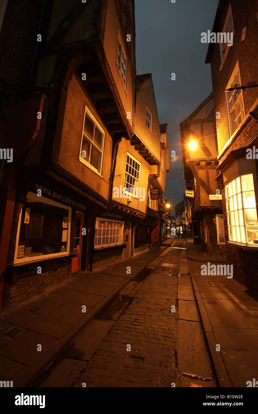 The medieval narrow street of the Shambles and Little Shambles York ...